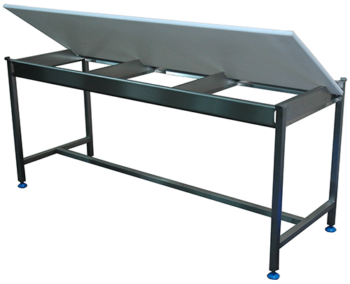 Stainless steel cutting table with polyethylene top